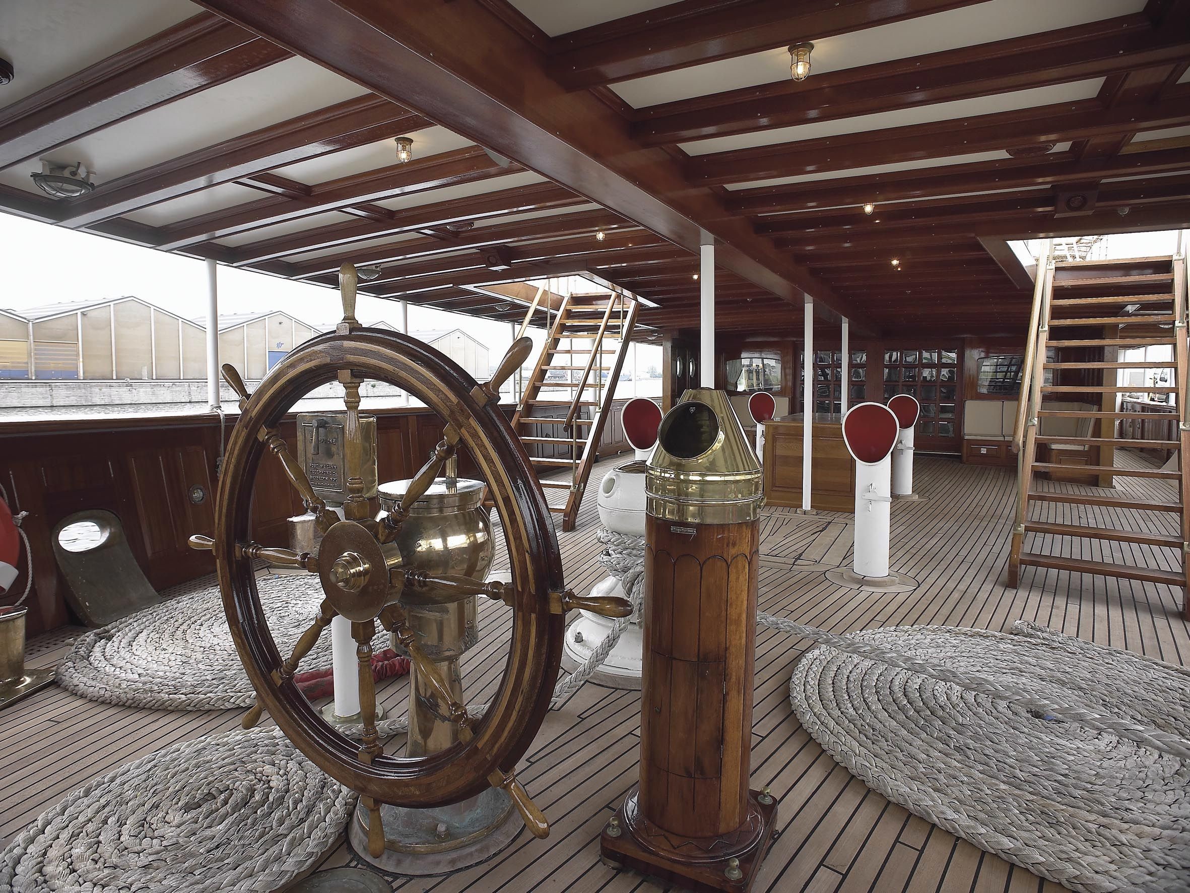 Yacht SS Delphine, Classic Yacht | CHARTERWORLD Luxury Superyacht Charters